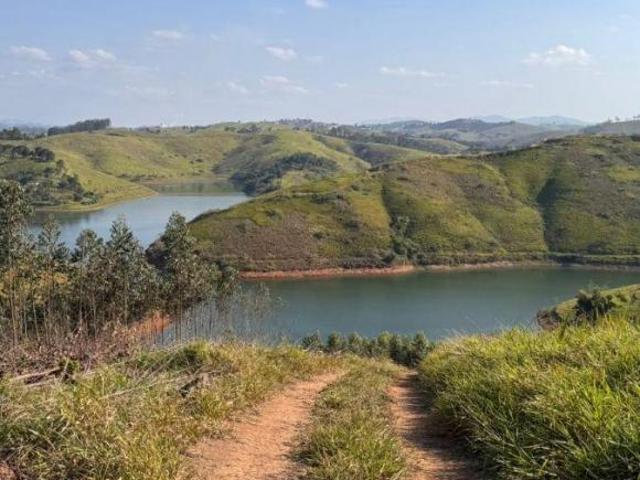 Lote em Igaratá com Vista para a Represa 946m²