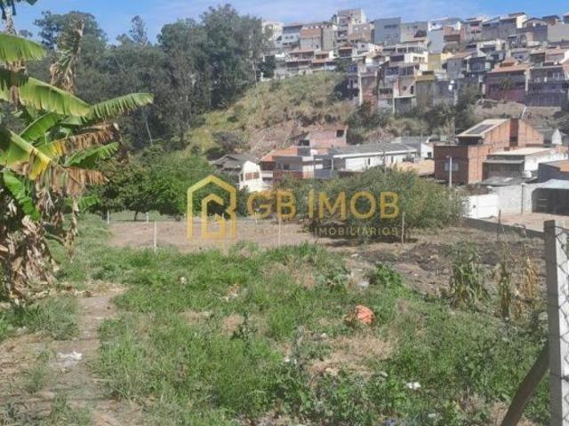 Lote em leve aclive de 250 m² Jardim Caçula