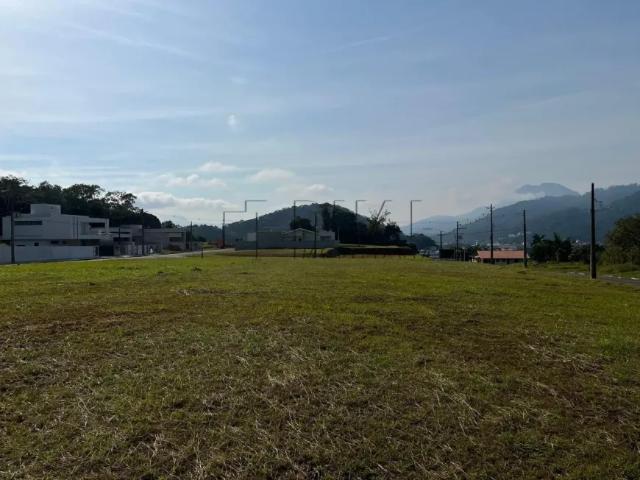 Lote em localização privilegiada no bairro Barra do Rio Cerro em Jaraguá do Sul