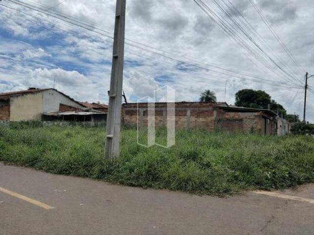 Lote em Parque Montreal Aparecida de Goiânia