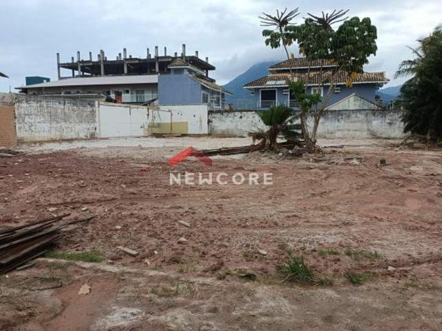 Lote em rua Taquaritinga Centro Peruíbe/SP