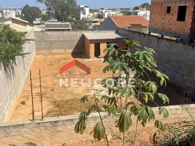Lote em Rua Alvinópolis Parque Xangri Lá Contagem/MG