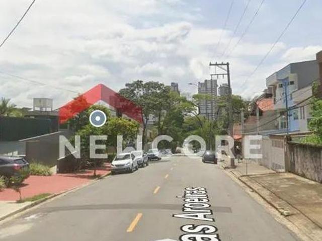 Lote em Rua das Aroeiras Jardim Santo André/SP