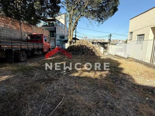 Lote em Rua Léa Vítoi Parque Xangri Lá Contagem/MG