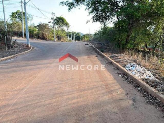 Lote em Rua Nilton de Oliveira Penido itatiaiuçu Itatiaiuçu/MG
