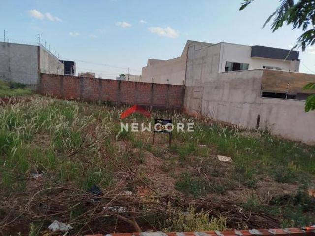 Lote em Rua Pedro Cano Jardim Espanha Maringá/PR