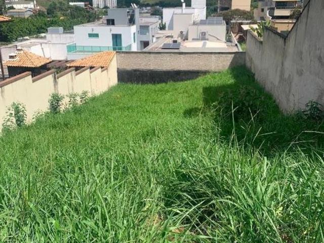 Lote em Vespasiano no condomínio Rosa dos Ventos