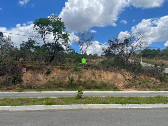 Lote em Villa Paradiso
