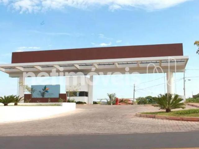 Lote escriturado condomínio Quatro estações financia