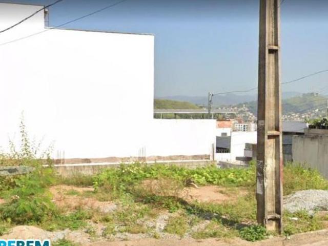 LOTE ESCRITURADO, LOCALIZADO EM ESQUINA:COM MEDIDAS DE 168 M²