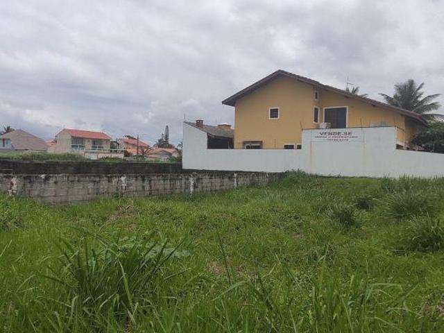 Lote Frente Mar em Localização Privilegiada