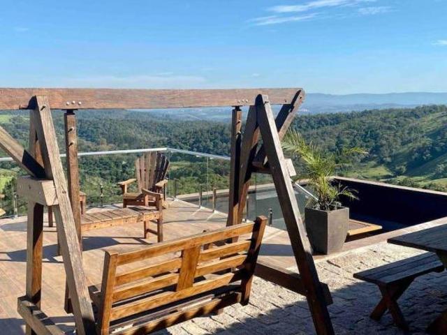 Lote incrível para Airbnb ao lado dos pontos turístico em São Roque em condomínio com vista