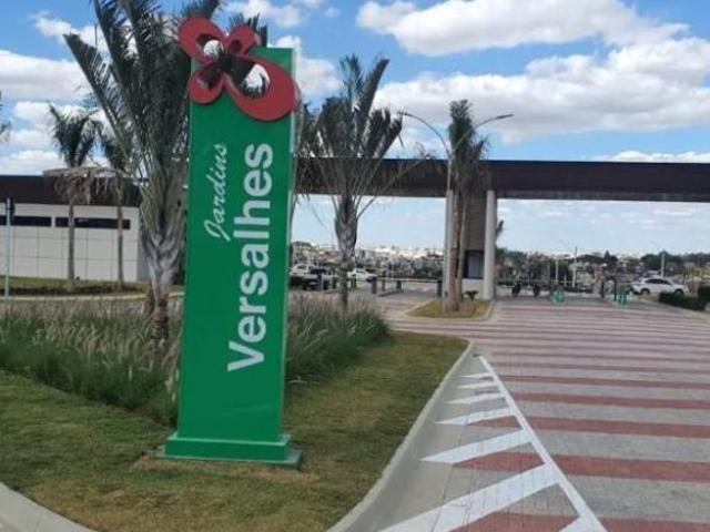 Lote Jardim Versalhes FGR Ótima localização Lote à Venda, 268.80 por R$ 315000.00 no setor Polo Em