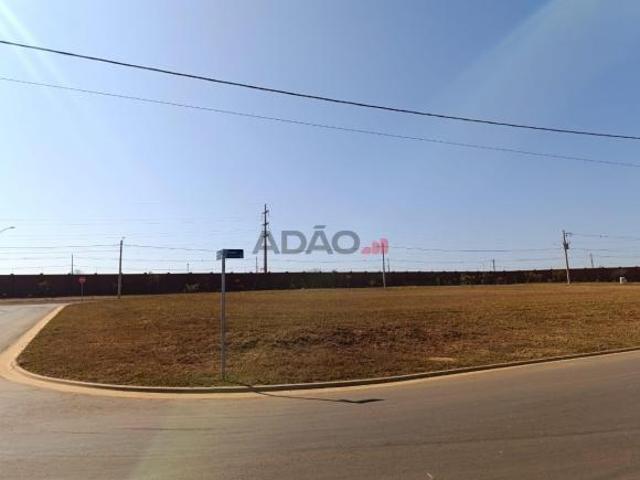 Lote Parma Lote à Venda, 444.28 por R$ 420000.00 no setor Jardins Parma AX24658