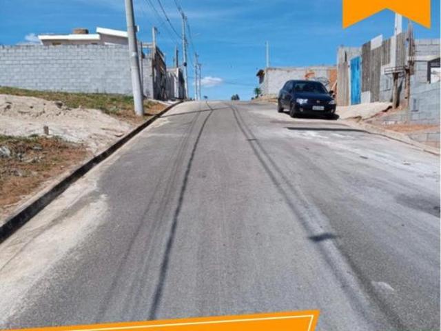 Lote para investimento ou moradia em Suzano