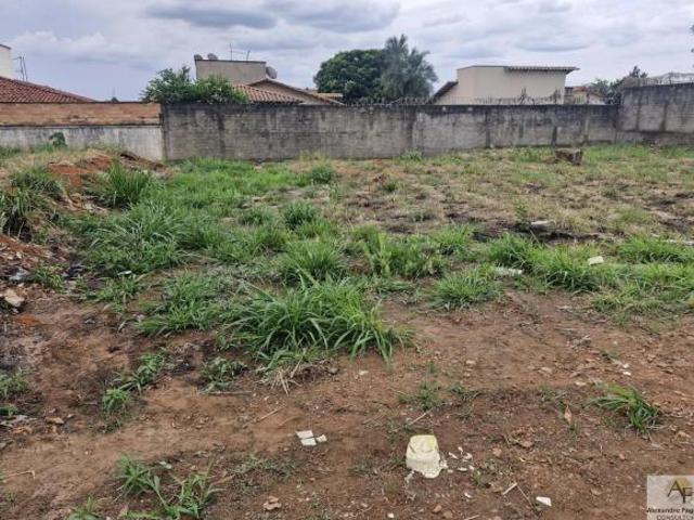 Lote para Venda em Aparecida de Goiânia, Residencial Village Garavelo