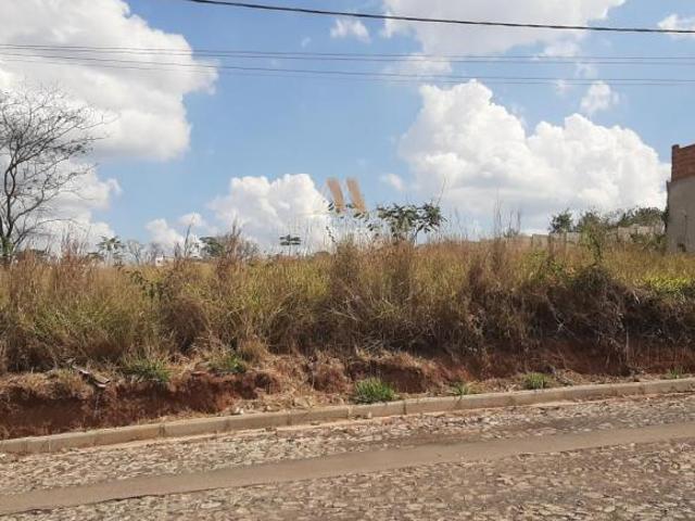 Lote para Venda em Divinópolis, SAO GERALDO