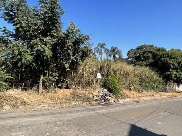 Lote para Venda em Sarzedo, Centro