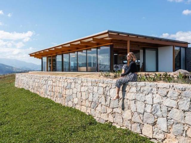 Lote perfeito para chalés com vista incrível para montanhas a 16min da Rota do Vinho