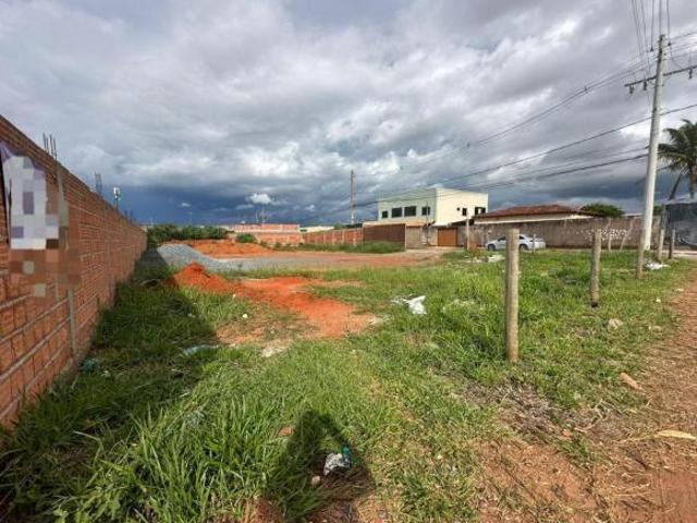 LOTE / PLANALTINA / BEM LOCALIZADO / COMERCIO PROXIMO