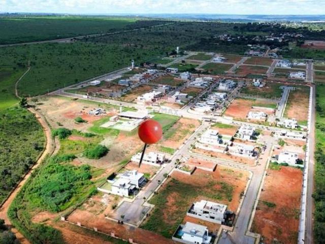 Lote plano, nascente e com vista livre para a reserva 417 m2 Le Premier Residence Jardim Botanico