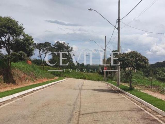 Lote plano de 1.091m2 no condomínio Reserva de Piedade em Casa Branca