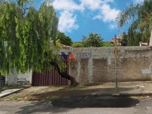 Lote plano de 459m² no Novo Guarujá, Betim/MG. Todo murado e pronto para construir