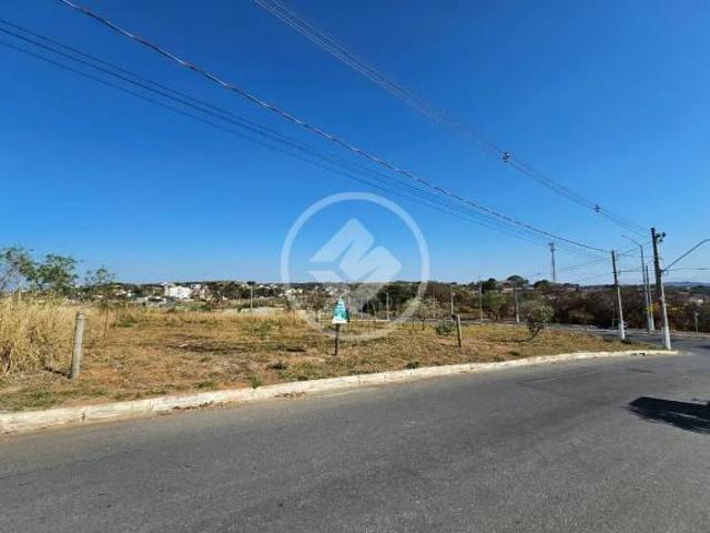 Lote plano sendo 491 M2 no Bairro Villas dos Ipês