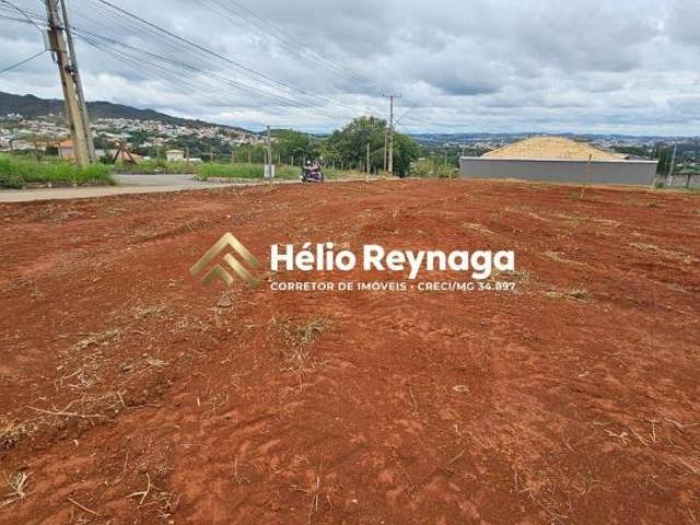 Lote Premium de 400m² com Vista Privilegiada para São João del Rei