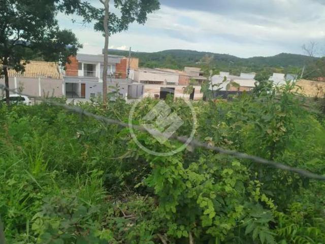 Lote R2 no Portal do Sol