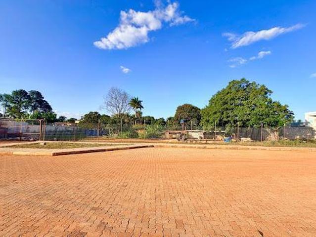 LOTE 2500M² PARK WAY CONDOMINIO FECHADO ALTO PADRÃO COM GUARITA MODERNA