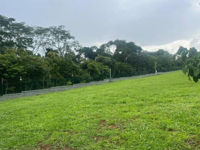 LOTE TERRAS ALPHAS 360 M2 Área / Terreno à Venda, 360.00 por R$ 200000.00 no setor Terras Alpha Resi