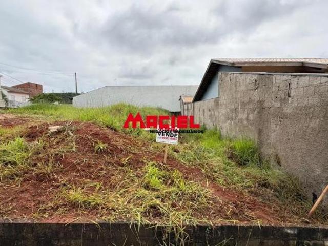 Lote terreno com 181m² em otima localização