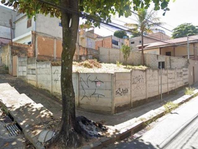 Lote / Terreno com 1 quarto à venda em Belo Horizonte, no bairro Independência Barreiro