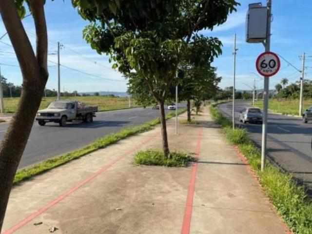 Lote / Terreno com 1 quarto à venda em Sete Lagoas, no bairro Jardim Da Serra