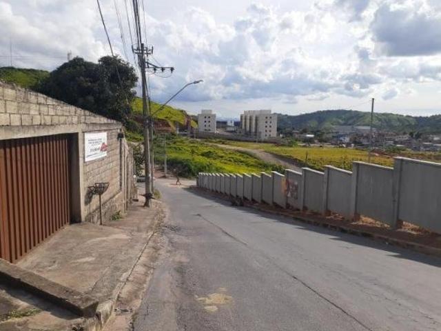 Lote / Terreno com 2 quartos à venda em Santa Luzia, no bairro São Cosme De Cima