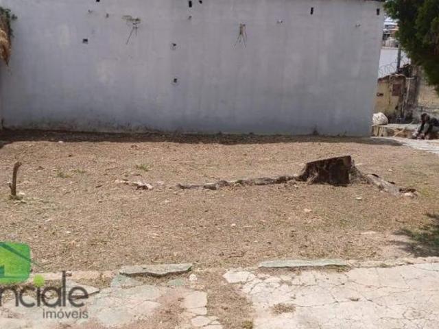 Lote / Terreno com 4 quartos à venda em Contagem, no bairro Fonte Grande