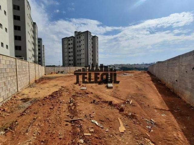 Lote / Terreno à venda em Varginha, no bairro Conjunto Habitacional Centenário