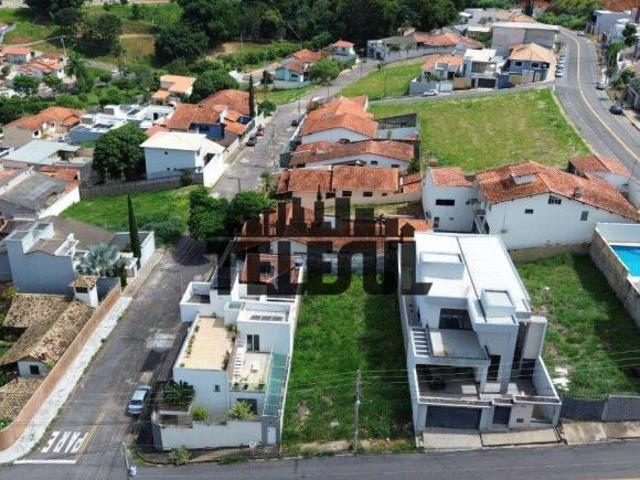 Lote / Terreno à venda em Varginha, no bairro Campos Elíseos