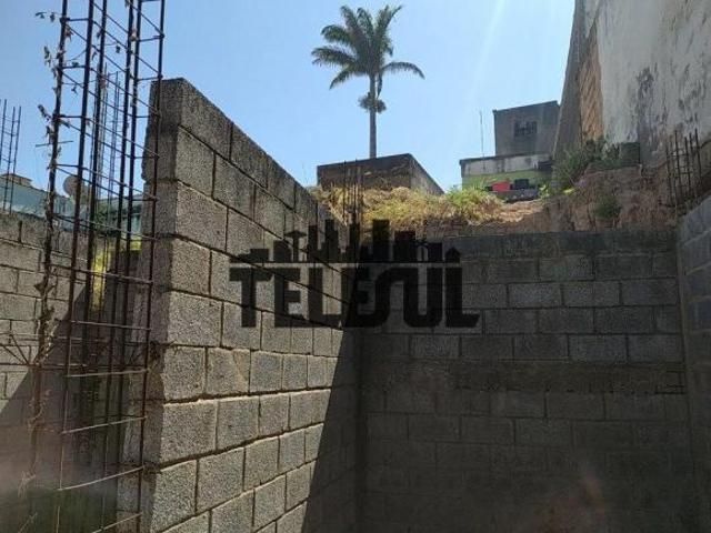 Lote / Terreno à venda em Varginha, no bairro Jardim Canaã