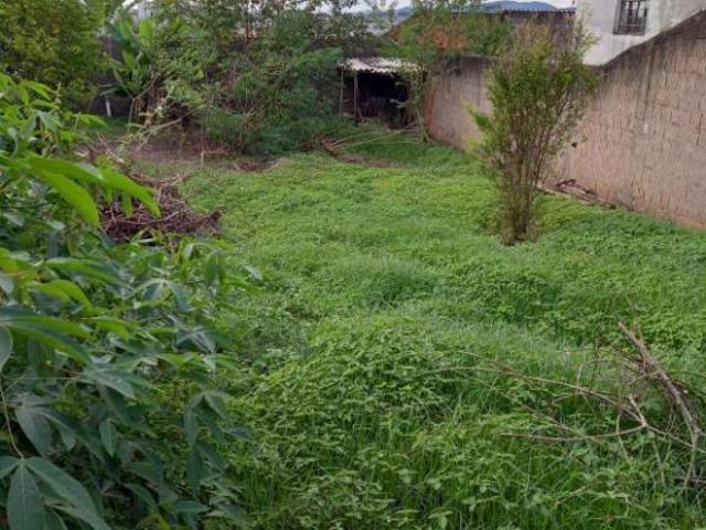 Lote / Terreno à venda em Varginha, no bairro Jardim Sion