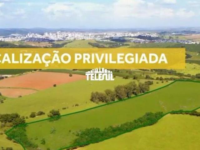 Lote / Terreno à venda em Varginha, no bairro São José