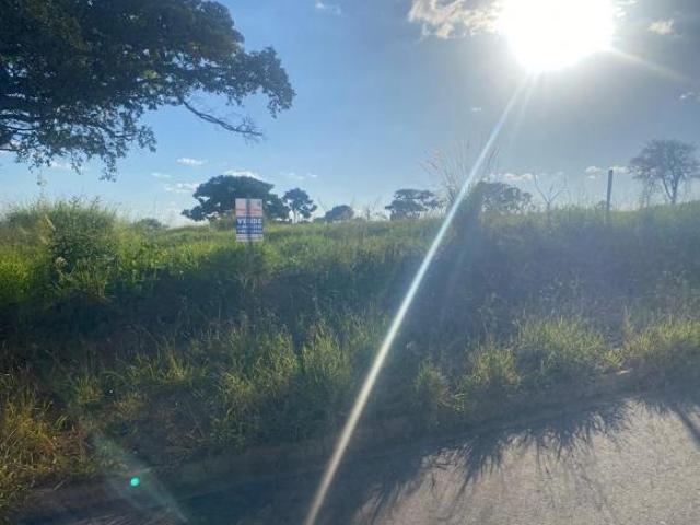 Lote / Terreno à venda em Varginha, no bairro Porto Príncipe