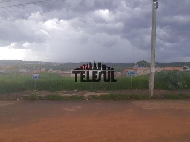 Lote / Terreno à venda em Varginha, no bairro Padre Vitor