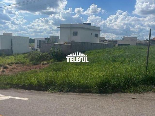 Lote / Terreno à venda em Varginha, no bairro Vale Das Palmeiras