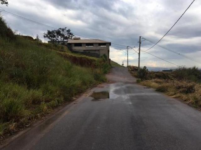 Lote / Terreno à venda em Vespasiano, no bairro São Damião