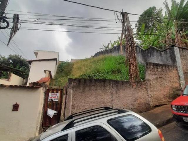 Lote / Terreno à venda em Belo Horizonte, no bairro Caiçaras