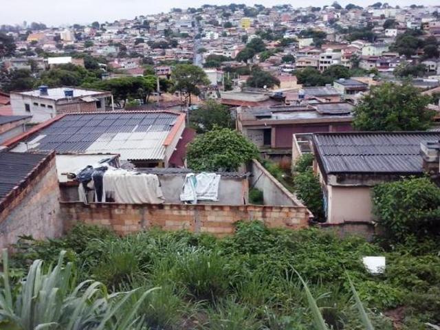 Lote / Terreno à venda em Belo Horizonte, no bairro Céu Azul