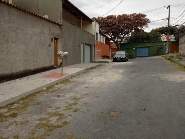 Lote / Terreno à venda em Belo Horizonte, no bairro Glória