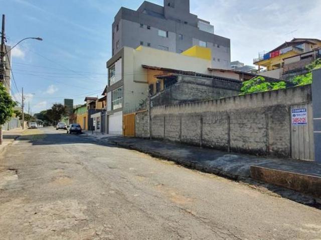 Lote / Terreno à venda em Belo Horizonte, no bairro Havaí